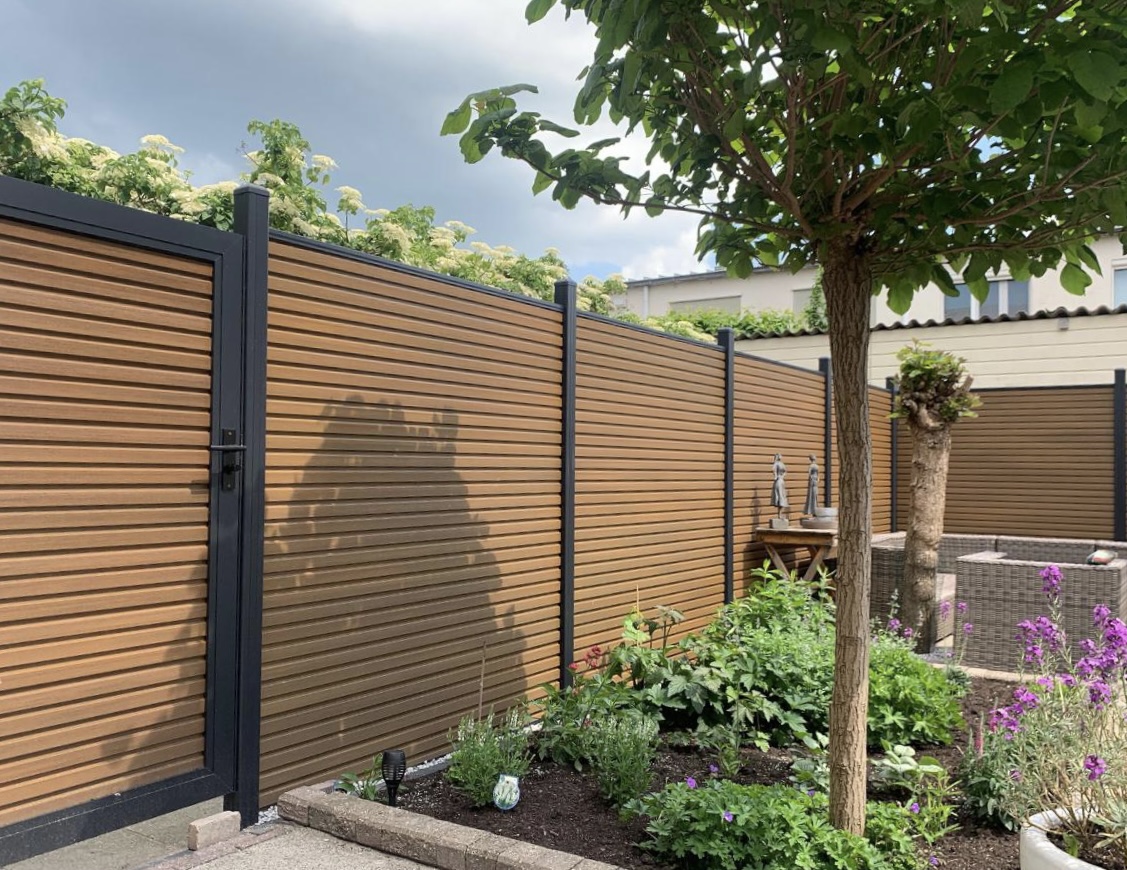 WPC-Zaun Rhombus Teak – MT Zaune